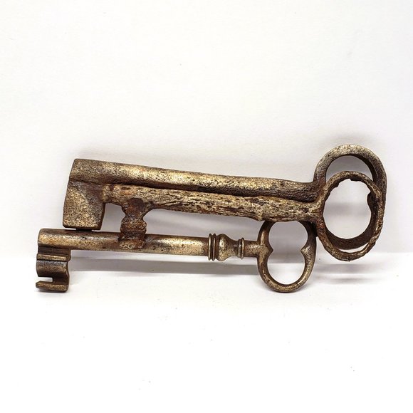 Accents | Old Skeleton Key Wall Art Welded Steampunk Goth Decor 725 1 ...